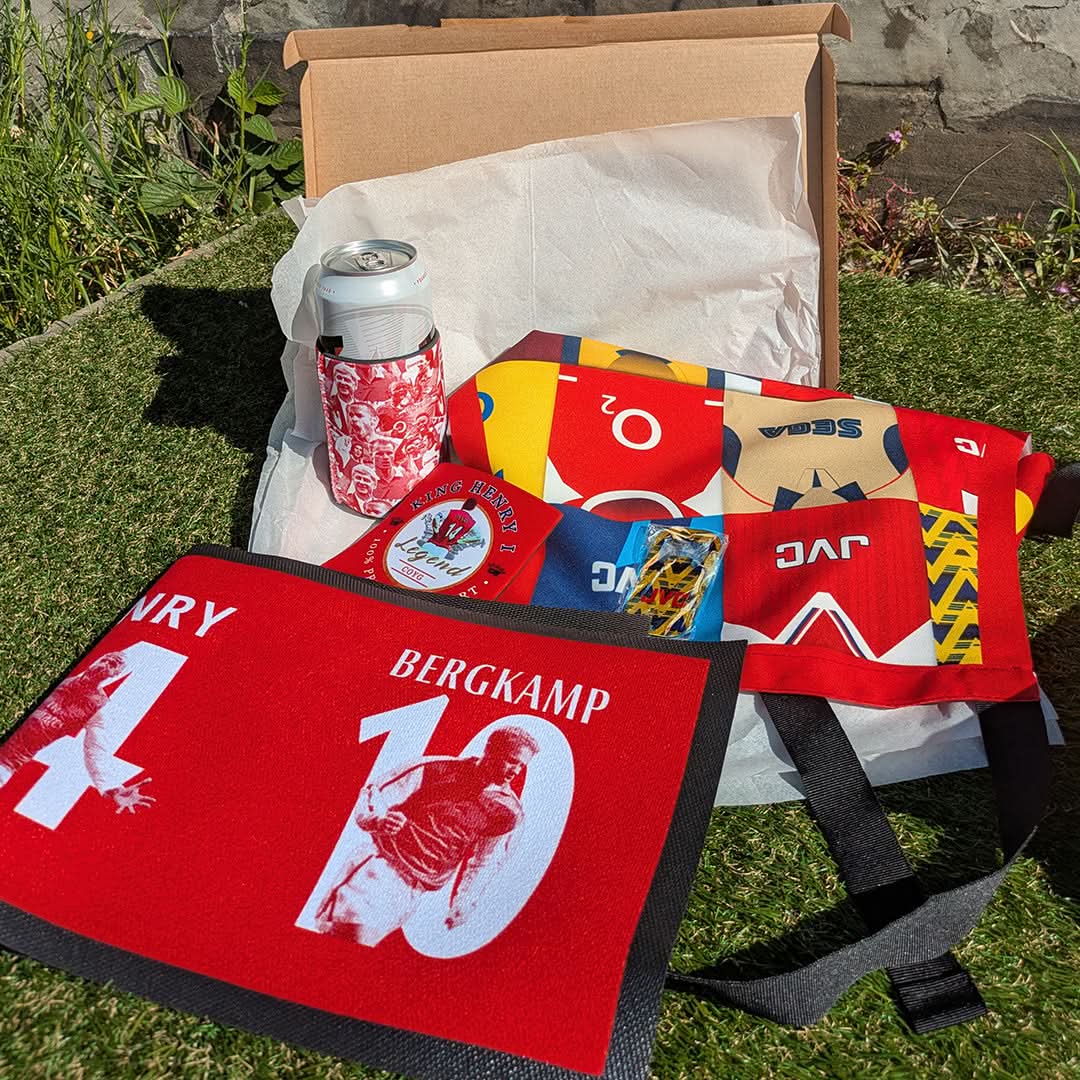 The Gooners - Retro Bar Box - The Perfect Time Capsule Gift Box for Fo – https://britishmade.gifts/