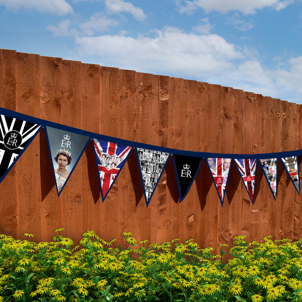 Queens Commemorative - 3m Fabric Bunting With 15 Individual Triangles